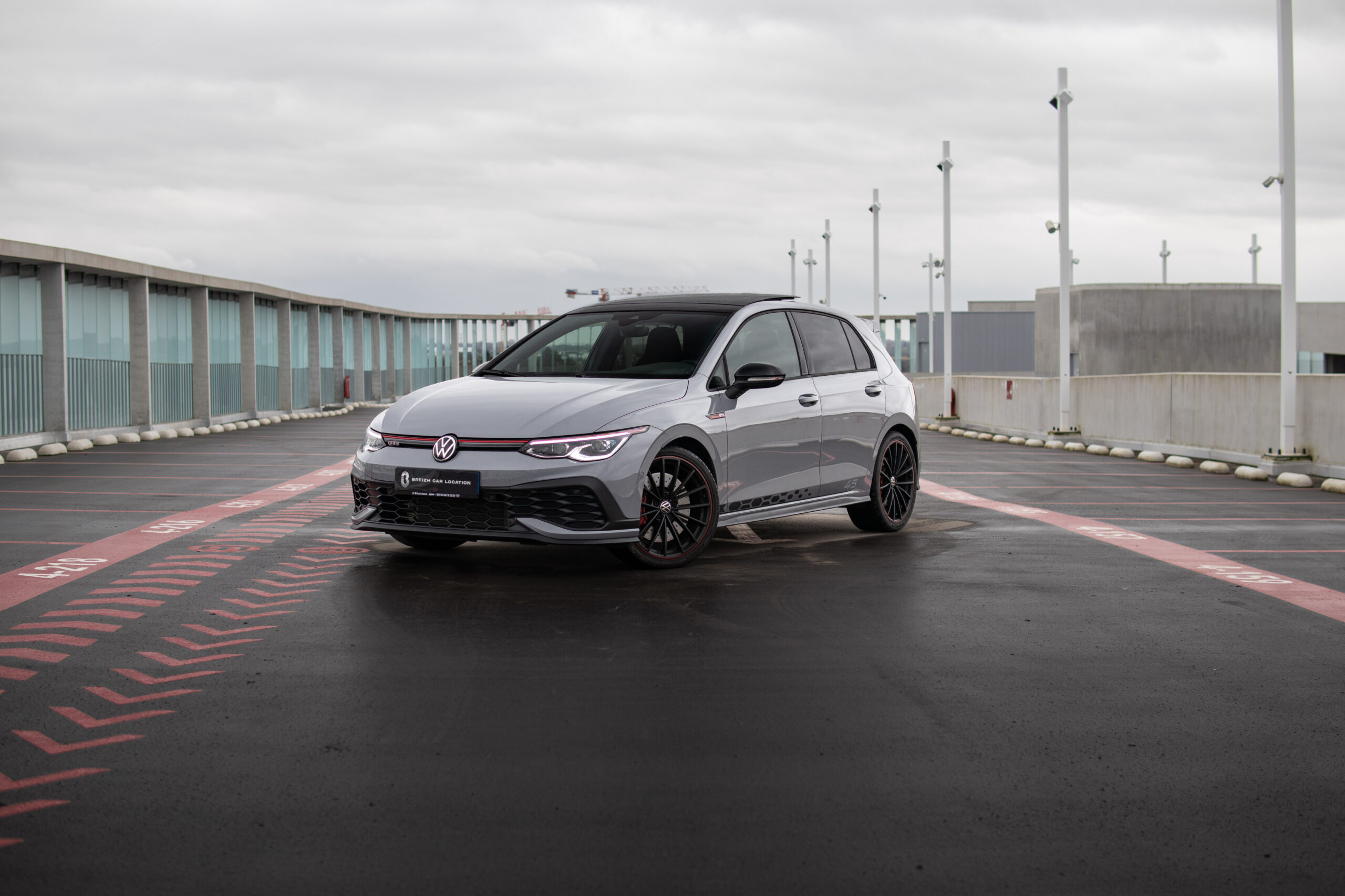 Golf 8 GTI CS Edition 45 Location en Bretagne - Rennes & Saint Malo